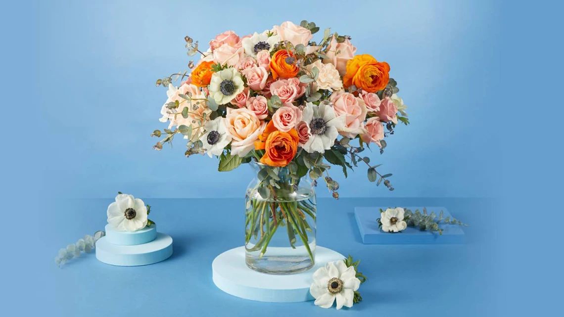 Flowers bouquet in a vase.