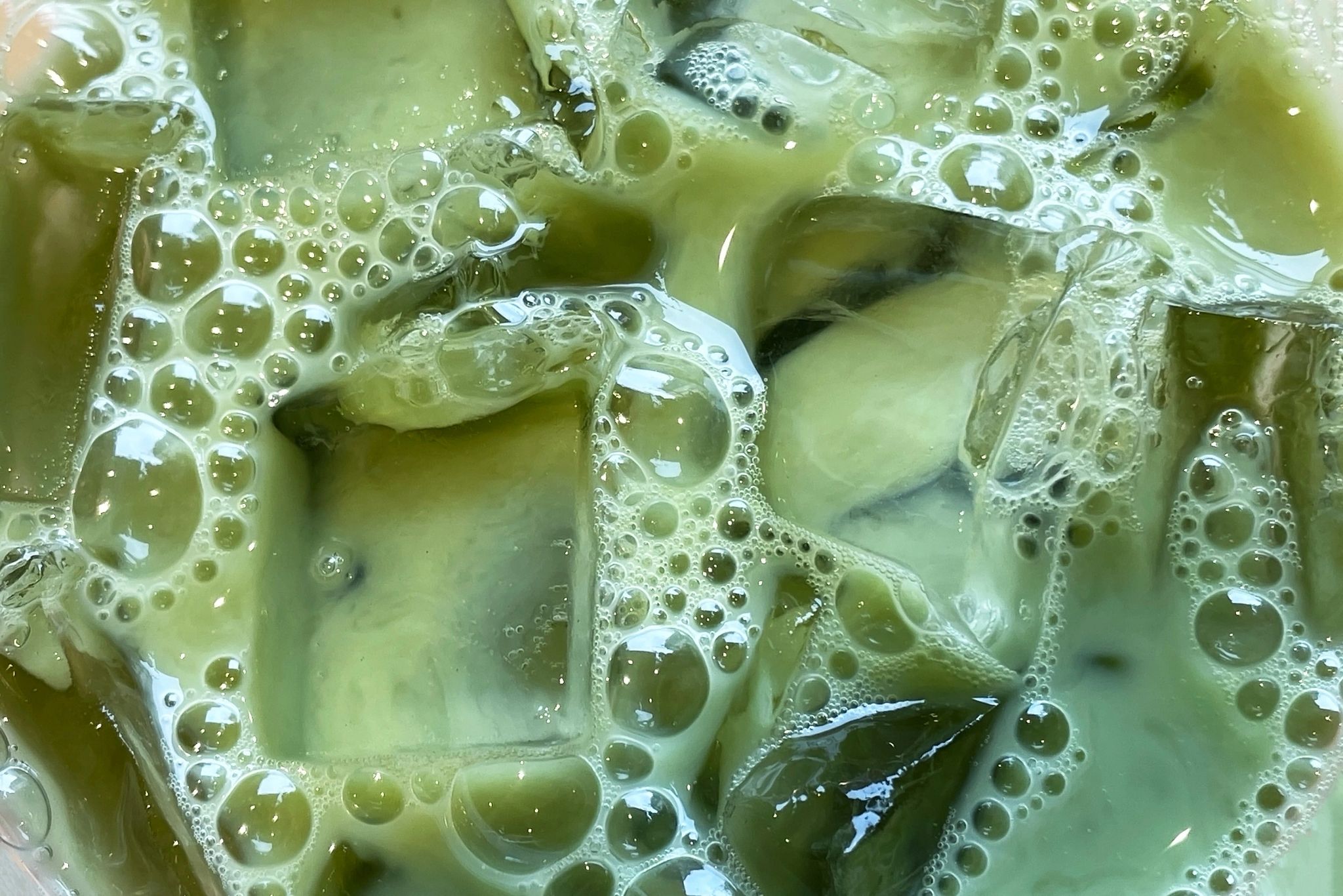 Conoce los beneficios de tomar té matcha para la salud