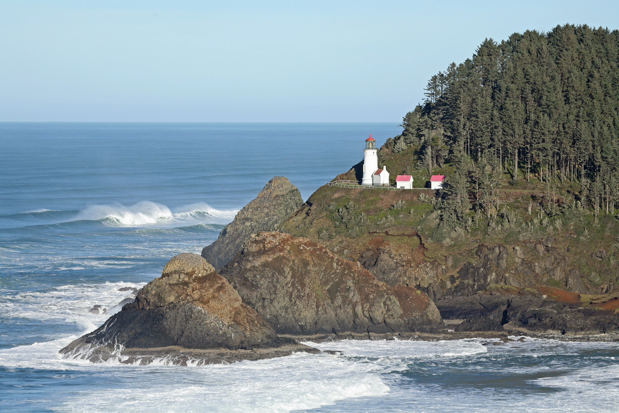 9 North American Lighthouses You Don't Want to Miss